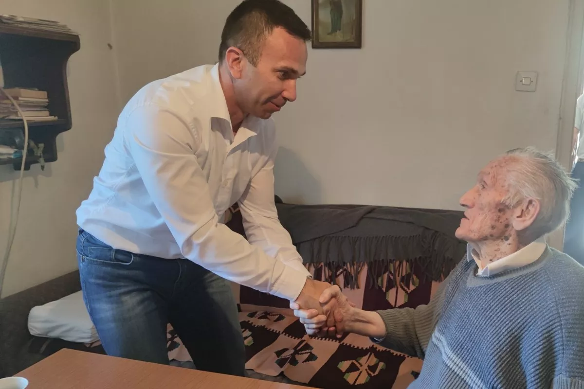 Janković posetio Jordana Jevtovića, najstarijeg stanovnika opštine ...
